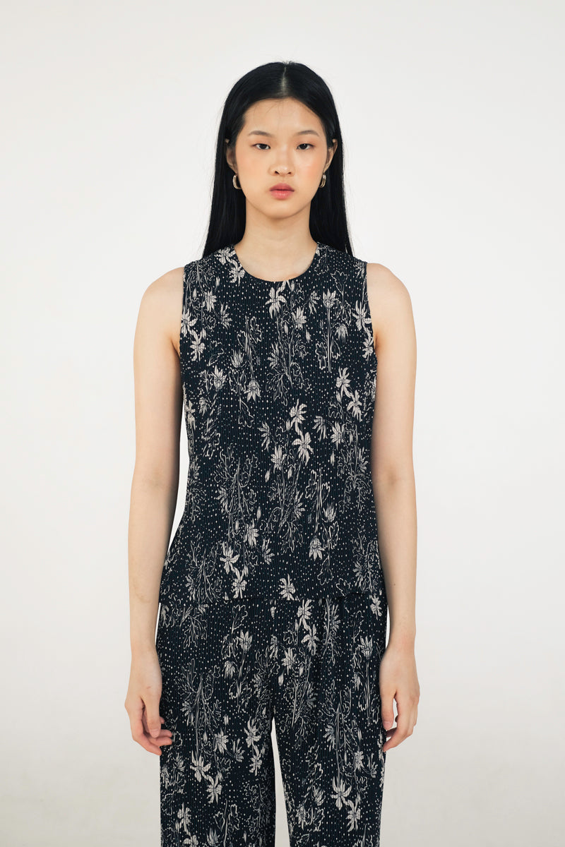 June Pleated Top in Petunia